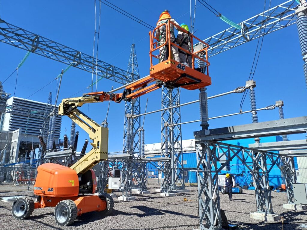 Curso – taller de Manejo seguro de plataforma elevadora de personal